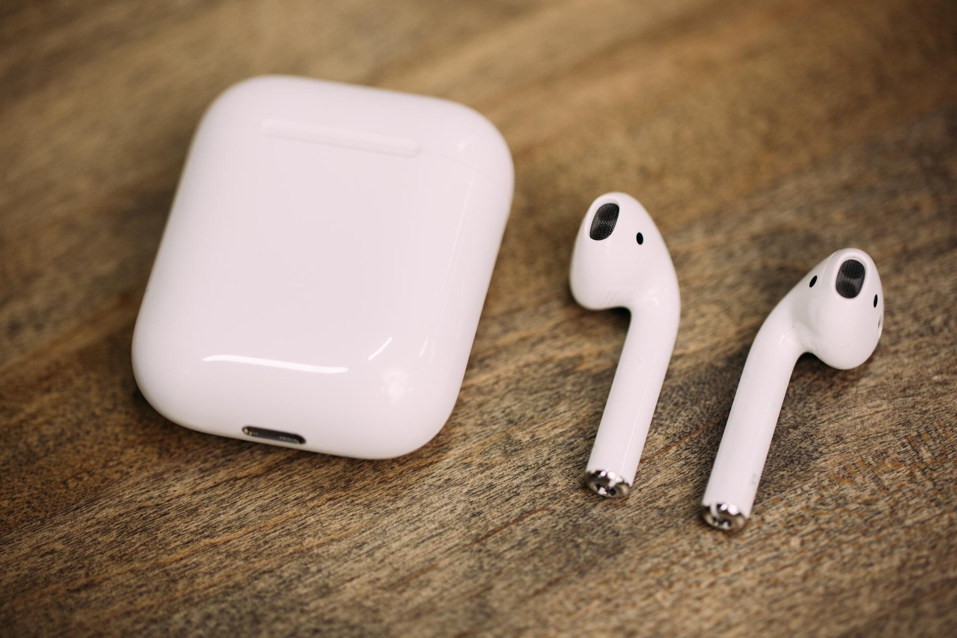 Apple vai adicionar funcionalidade para encontrar AirPods perdidos ...