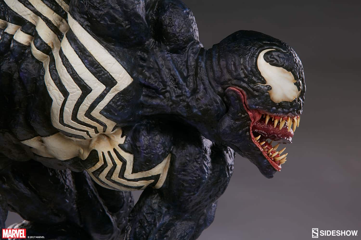 Venom | Tom Hardy aparece como Eddie Brock na primeira foto do filme ...