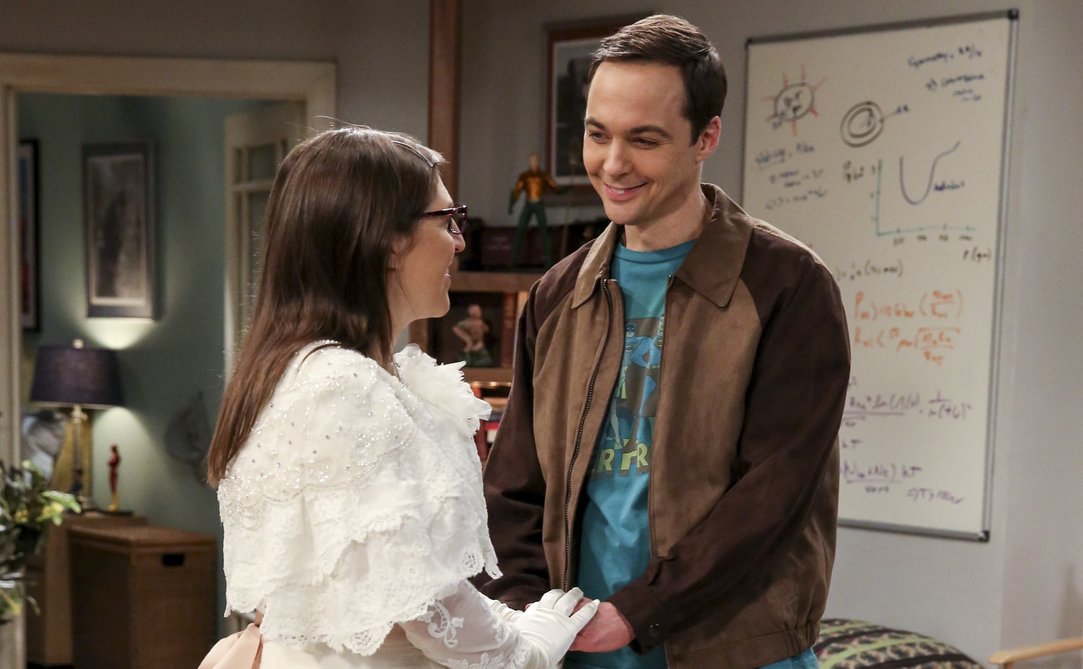 The Big Bang Theory | Amy aparece em vestido de noiva nas novas fotos ...