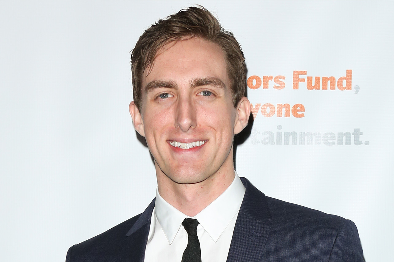 Watchmen | Ator de The Magicians estará na série - Jovem Nerd