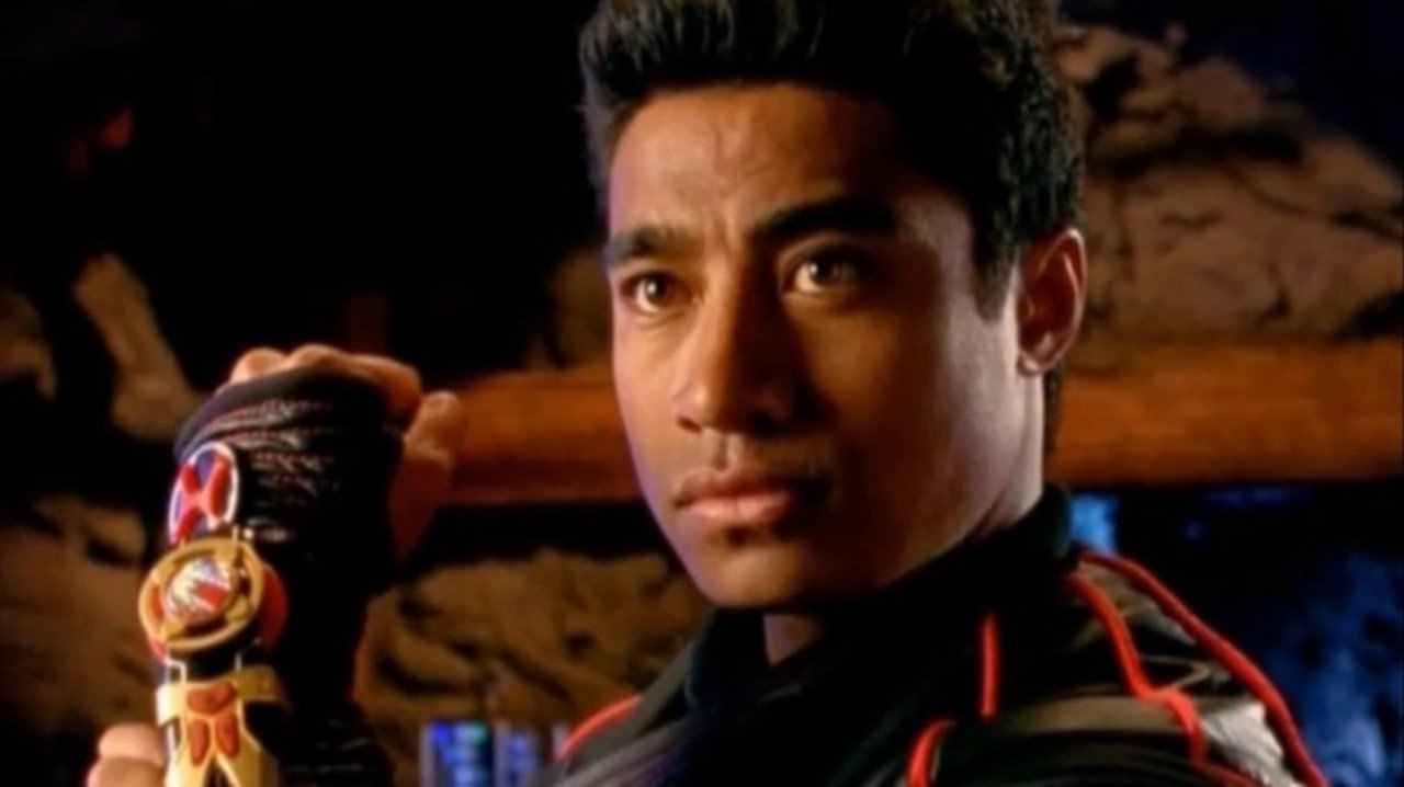 Power Rangers | Morre Pua Magasiva, o Ranger Vermelho de Tempestade ...