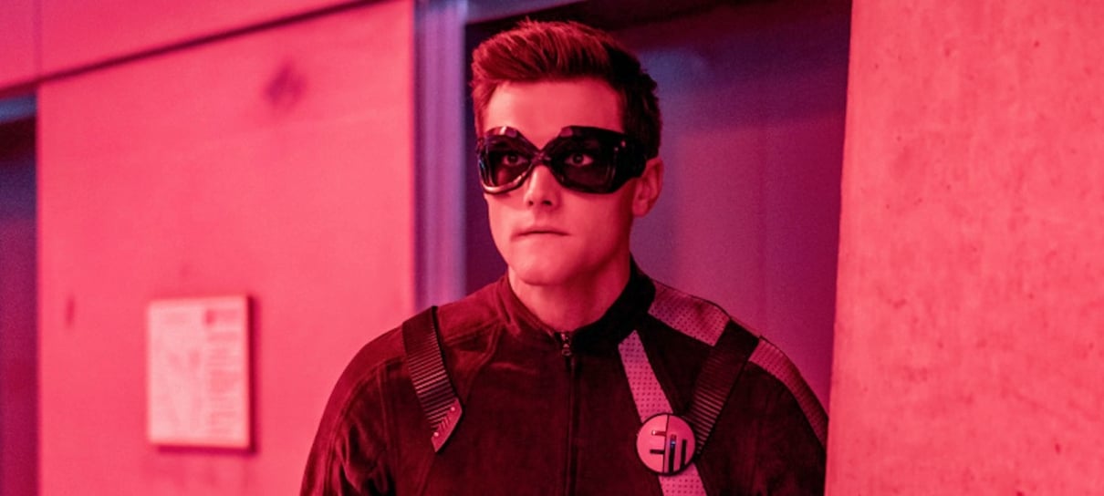 Hartley Sawyer, o Homem-Elástico de The Flash, é demitido da série por ...