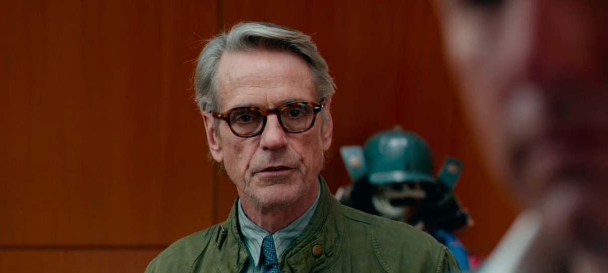 Liga da Justiça | Snyder Cut ganha nova imagem do Alfred com o Batmóvel ...