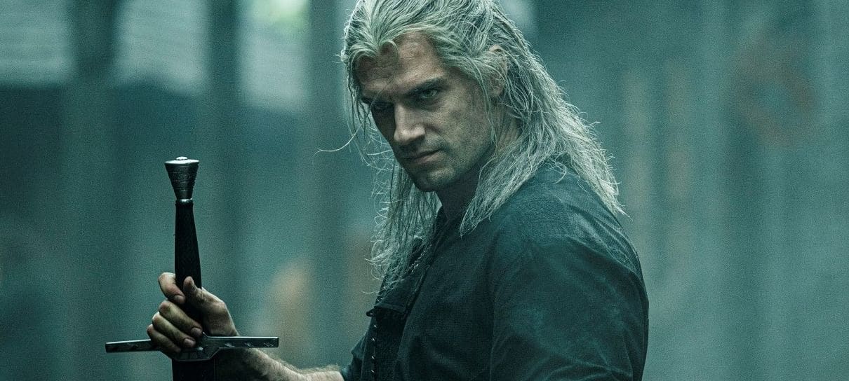 Henry Cavill presenteia ator de Lambert após gravações da 2ª temporada ...