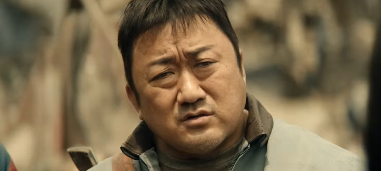 Don Lee luta para sobreviver em trailer de Em Ruínas, filme coreano da ...