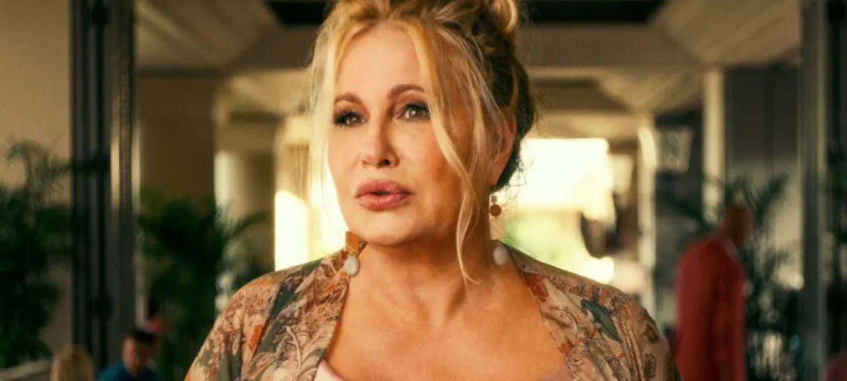 Jennifer Coolidge, de The White Lotus, estará no filme de Minecraft ...