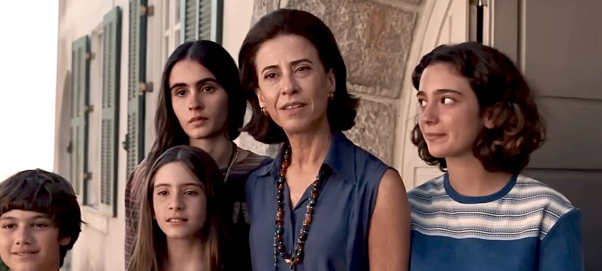 Fernanda Torres é indicada ao Oscar 2025 por Ainda Estou Aqui - Jovem Nerd