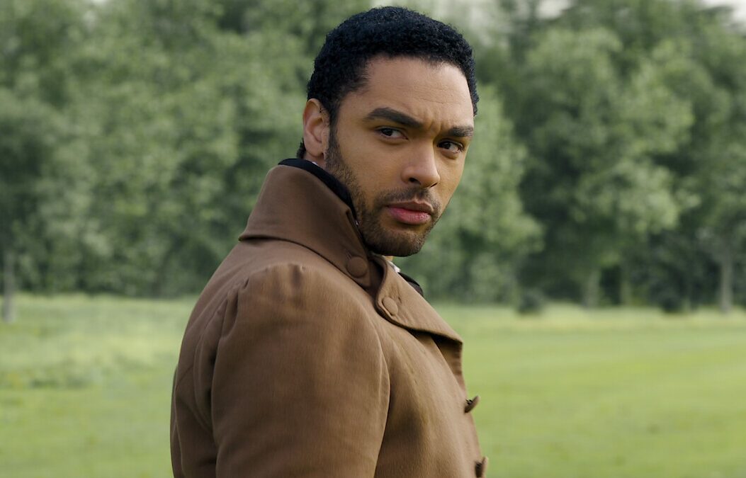 Ator de Bridgerton vai produzir e estrelar novo filme de O Conde de ...