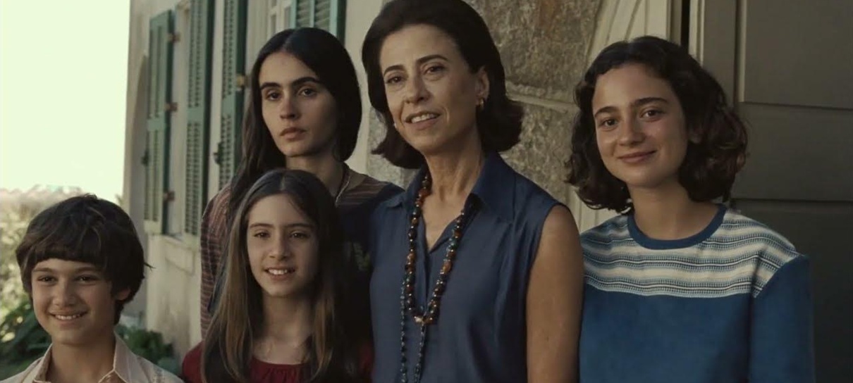 Fernanda Torres celebra vitória de Ainda Estou Aqui com fotos no Oscar - Jovem Nerd