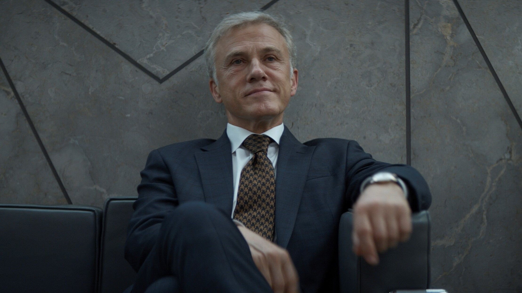Christoph Waltz é escalado para 5ª temporada de Only Murders in the ...