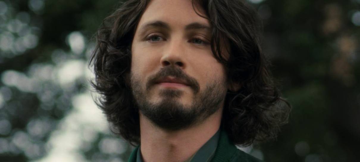 Logan Lerman estará na 5ª temporada de Only Murders in the Building ...