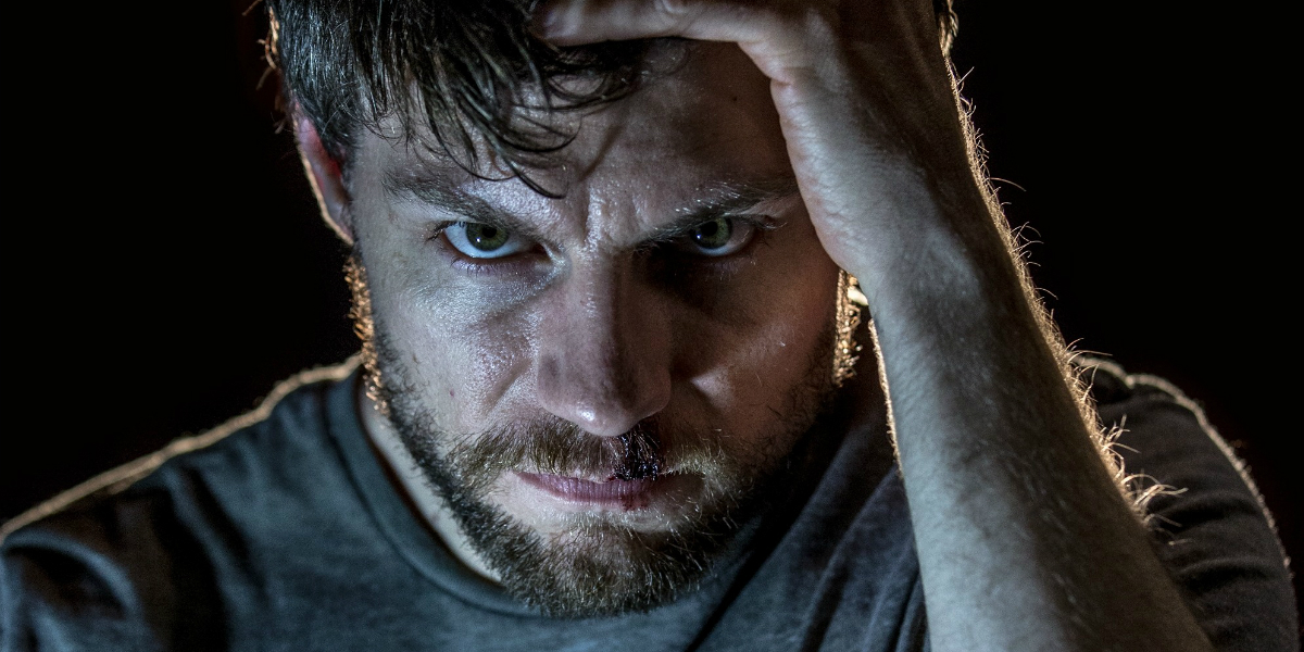 Outcast | Assista ao assustador novo trailer da série - Jovem Nerd